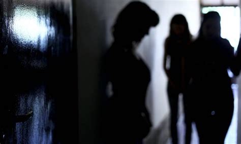 Mumbai Sex Racket Busted 33 Women Rescued 23 Held மும்பை பாலியல்