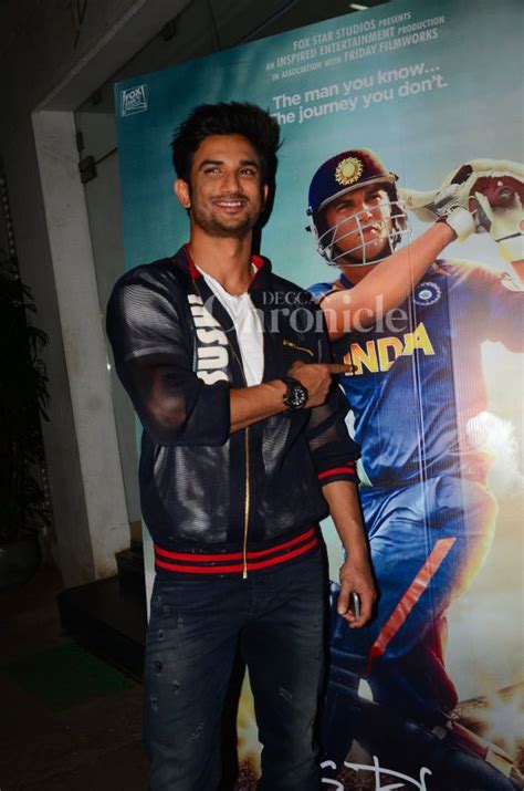 Stars Come Down To Watch Sushant Singh Rajputs Ms Dhoni