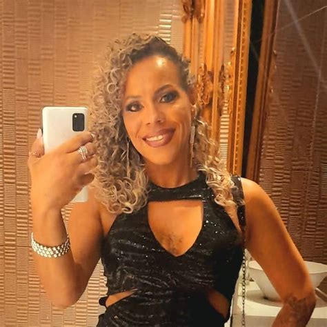 Michele Oliveira Fisio Laserterapia Michelefisioelaserterapia • Threads Say More