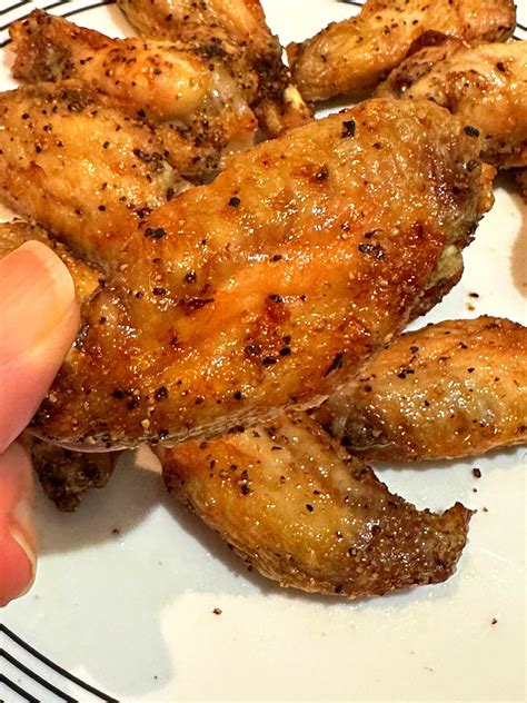 Crispy Air Fryer Chicken Wings