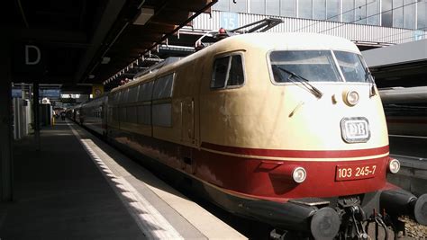 Db Class 103 At Munich Main Station 3264×1840 Rtrainporn