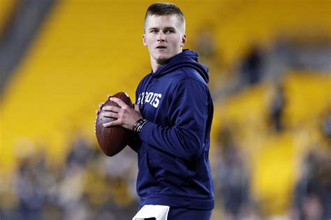 Bailey Zappe Tries To Avoid Crosshairs With Taylor Swift Stance New York Post