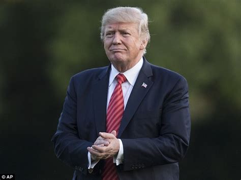 Trump Sets 6 Month Time Limit For Transgender Military Ban Daily Mail