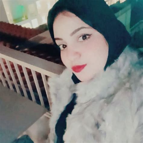 Esraa Ŋagŷ Esooonagy • Threads Say More