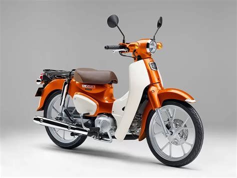 Honda Super Cub 110 Dan Cross Cub 110 Dapat Penyegaran Warna Baru Harga Makin Terjangkau