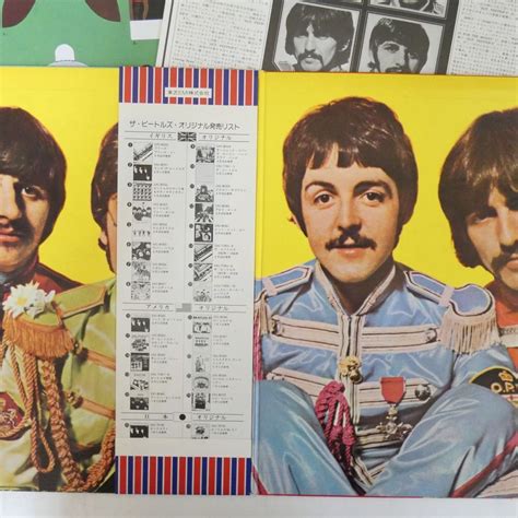 46084107 帯付見開き The Beatles Sgt Peppers Lonely Hearts Club Band