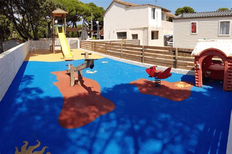 Mobysol Pose Despaces Ludiques Et Sportifs Paca Sols Gazons Jeux