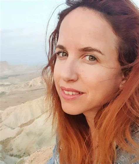 הפתעה סתיו שפיר מתחתנת