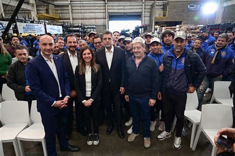 Alternativa En Papel Ariel Sujarchuk Y Beto Ramil Participaron Del Acto En El Que Sergio Massa