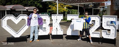 Slimme Lyrics En Harde Beats Robby G And F Dot Winnen Het Eurofusiesongfestival Wrap