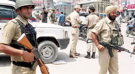 کولکتہ پولیس نے جماعت المجاہدین بنگلہ دیش کے کمانڈرعبدالکریم کو