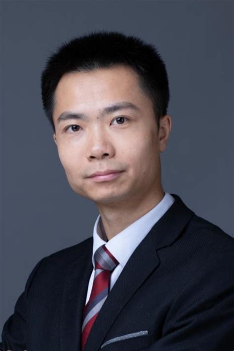 贺竞成 清华大学经管学院案例中心