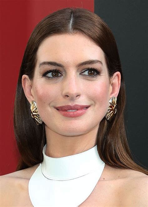 Anne Hathaway Blonde Hair