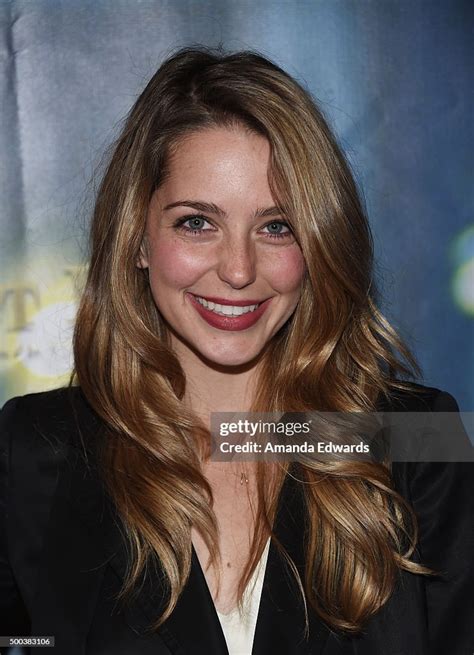Actress Jessica Rothe Arrives At The Premiere Of Transatlantic Film News Photo Getty Images
