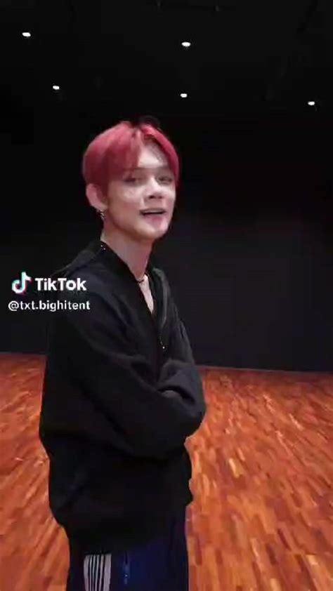 Pin by 소피 on K Pop Choreography videos Txt icon