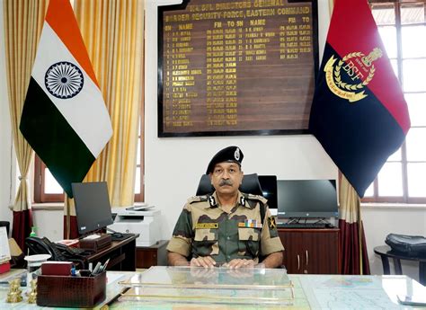 Shri Mahesh Kumar Aggarwal Assumes Charge As Adg Of Bsf Eastern Command
