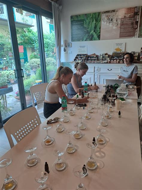 Make Your Own Perfume Workshop In Florence Ff Tour