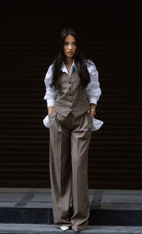 Casual Dress Code And Outfit Guide For Women Woman Suit Fashion