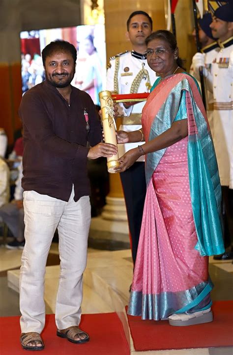 Padma Shri Award आनंद कुमार सुभद्रा देवी और कपिलदेव प्रसाद को पद्मश्री राष्ट्रपति ने किया