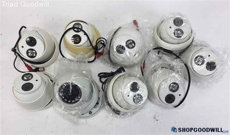 Brown Box Of Analog Ntsc Security Cameras Model Cmt2712