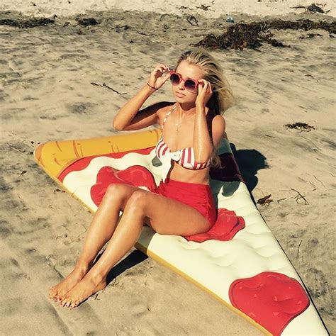 Tiffany Houghtons Feet
