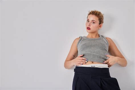 Nicole Wallace Culpa Mía En Escenas De Sexo Usamos Nuestro Instinto