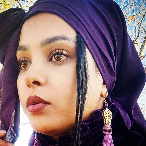 Zahra Akbari