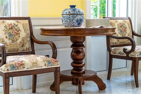 Antique Camphor Chest Value And Identification Expert Guide