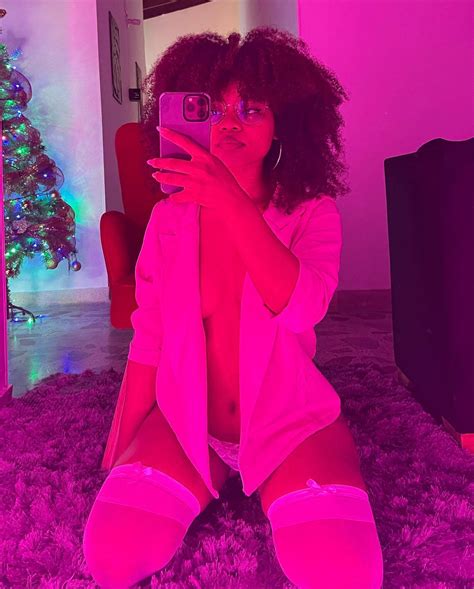 Social Media Dynasty Shesfreaky