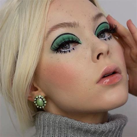 60s Vibes Makeup Makeup ögon Sminkinspiration Smink Inspiration