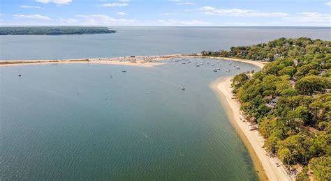 Maria Maria Orlandi Licensed Associate Broker Compass