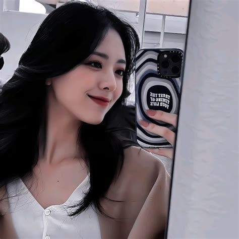 ปักพินโดย Cassandra Rainne Niebres ใน Aesthetic Girl