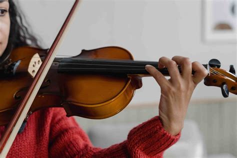 Proper Violin Posture In 5 Simple Steps Checklist Musiq 360