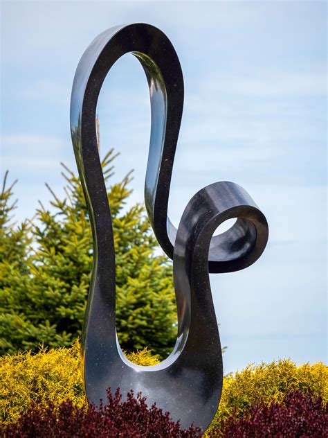 Jeremy Guy Signature No 5 Large Smooth Black Granite Outdoor