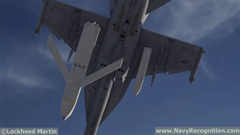 Us Navy E Lockheed Martin Realizam Primeiro Voo De Teste Com O Míssil