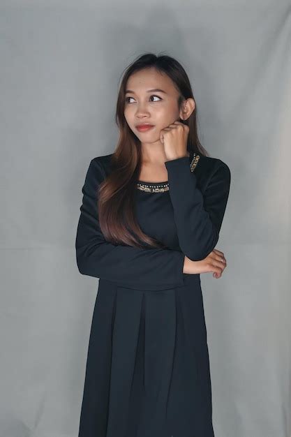 Premium Photo Pretty Young Girl Balinese Asian Indonesian Girl Business Pose Model For
