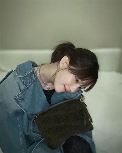 本田翼さんのインスタグラム写真 本田翼instagram「👜 ふわふわのpuzzle Bag♡ なんかふわふわってどうしようもなく かわいくて素敵だよねぇ🥹 おすすめのアプリゲームある