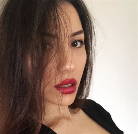 Simge Deniz Bio Age Height Wiki 😍 Models Biography