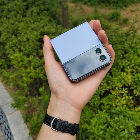 더쿠 올해 나온 업체별 스마트폰 디자인