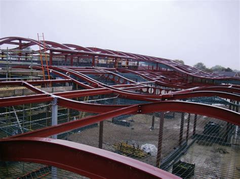 Curved Roofs Form New Corby School