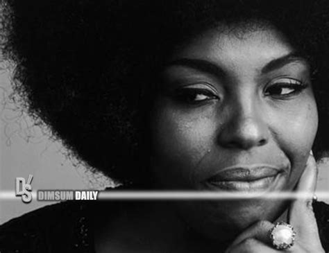Roberta Flack Iconic Grammy Winning Singer Passes Away At 88