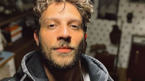 Chay Suede Faz Transformação Radical E Aparece Com Novo Visual