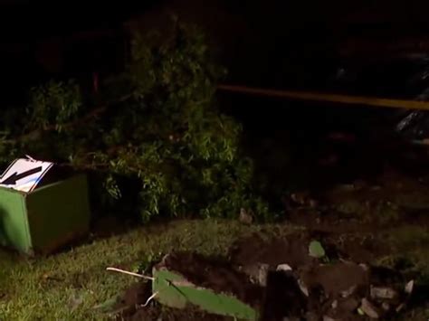 Alleged Drunk Driver Smashes Into House In Sydneys Southwest Daily
