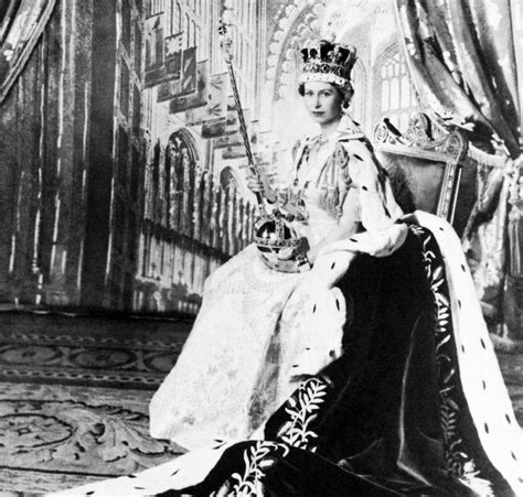 Queen Elizabeth Ii Her Life Before She Took The Crown Bbc News