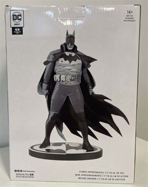 Dc Direct Mcfarlane Batman Black And White Statue Based On Art By Mike Mignola Comic