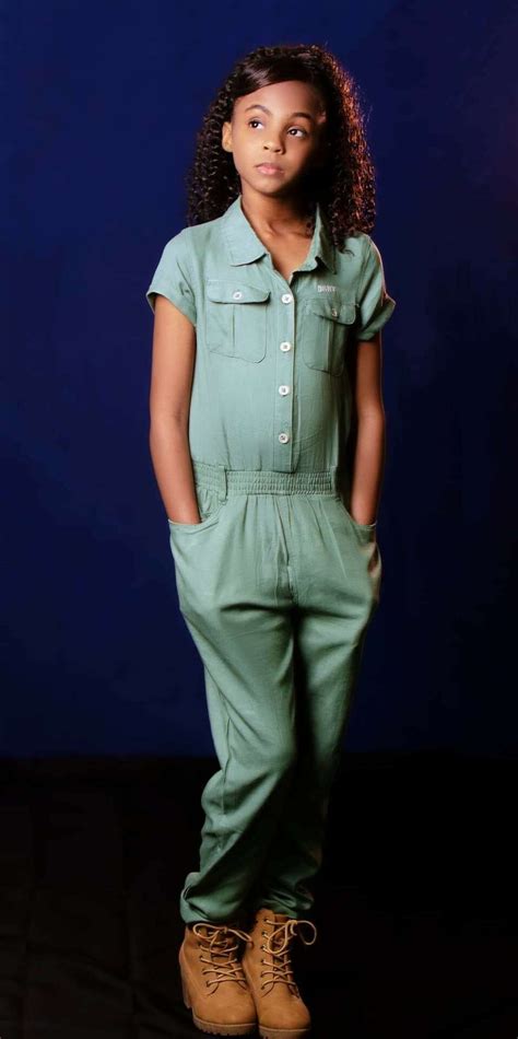 Meet Varonica Mitchell Canvasrebel Magazine