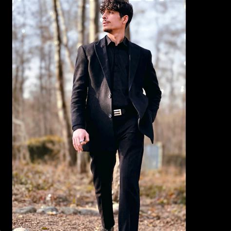 ‎دانیال خان Danial Khan‎ Daniyelkhan • Instagram Photos And Videos