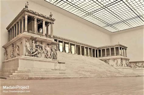 Pergamon Altar Madain Project En