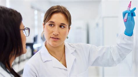 Key Considerations For Optimizing Your Lab Design Lableaders