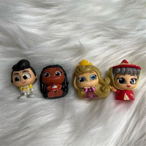 Disney Toys Disney Doorables Series 5 Prince Charming Flora Moana